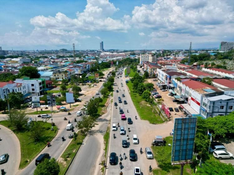 Kepala BP Batam dan Wakil Kepala BP Tinjau Kondisi Jalan Laksamana ...